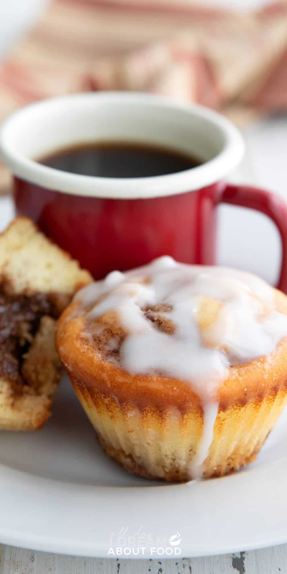 Cinnamon Roll Protein Muffins - All Day I Dream About Food
